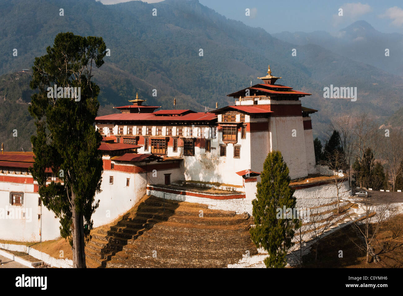 Bhutanese architectural style hi-res stock photography and images - Alamy