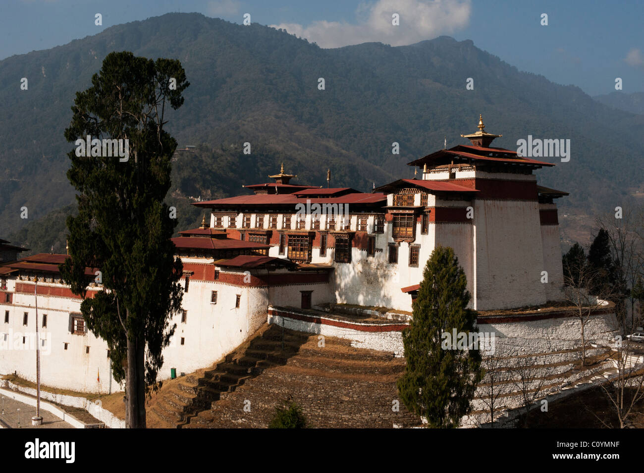 Bhutanese dzong hi-res stock photography and images - Alamy