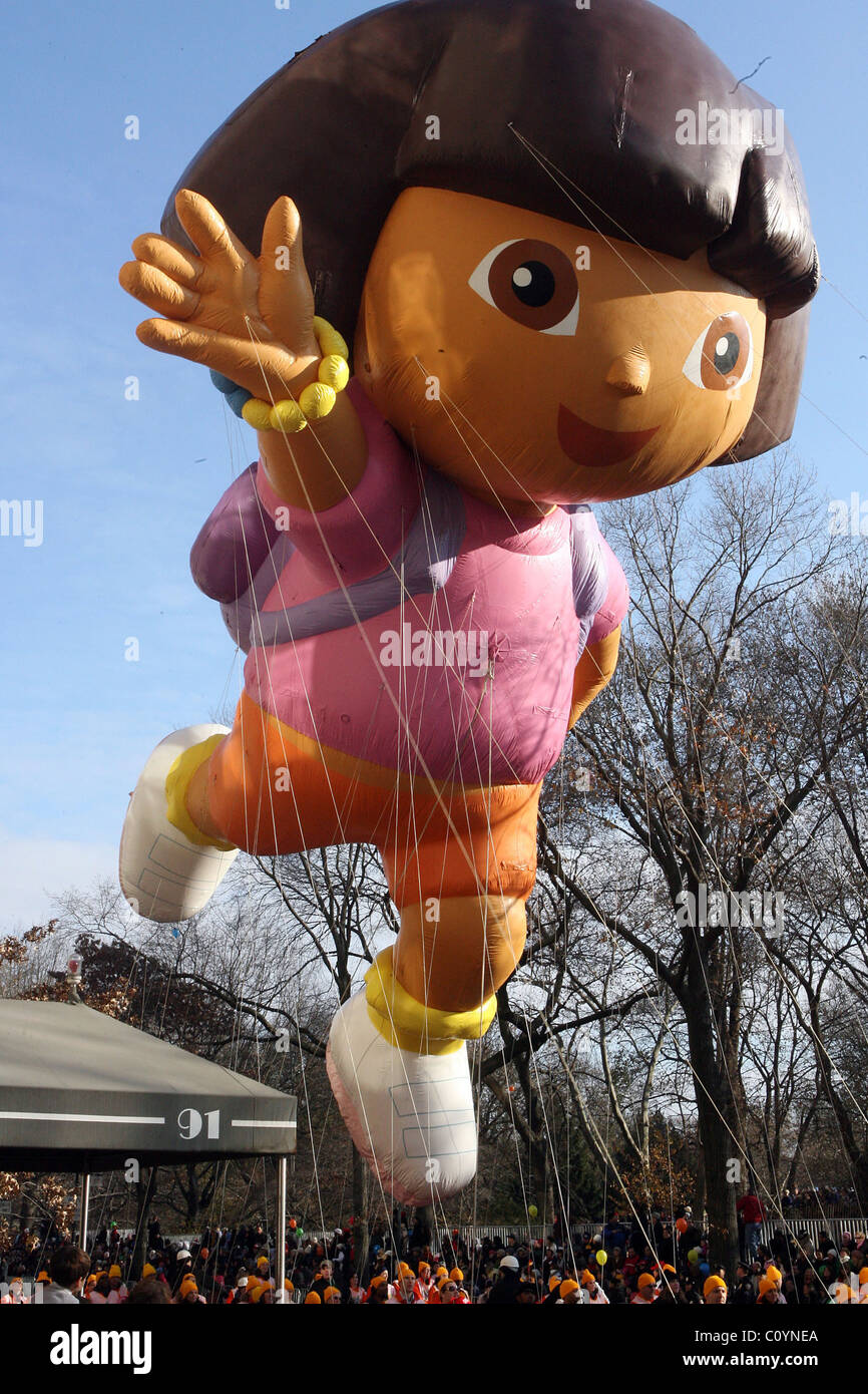 Dora the Explorer Macy's 82nd Annual Thanksgiving Day Parade New York ...
