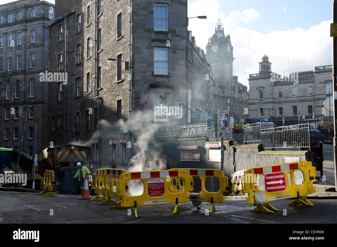 Edinburgh roadworks hi-res stock photography and images - Alamy