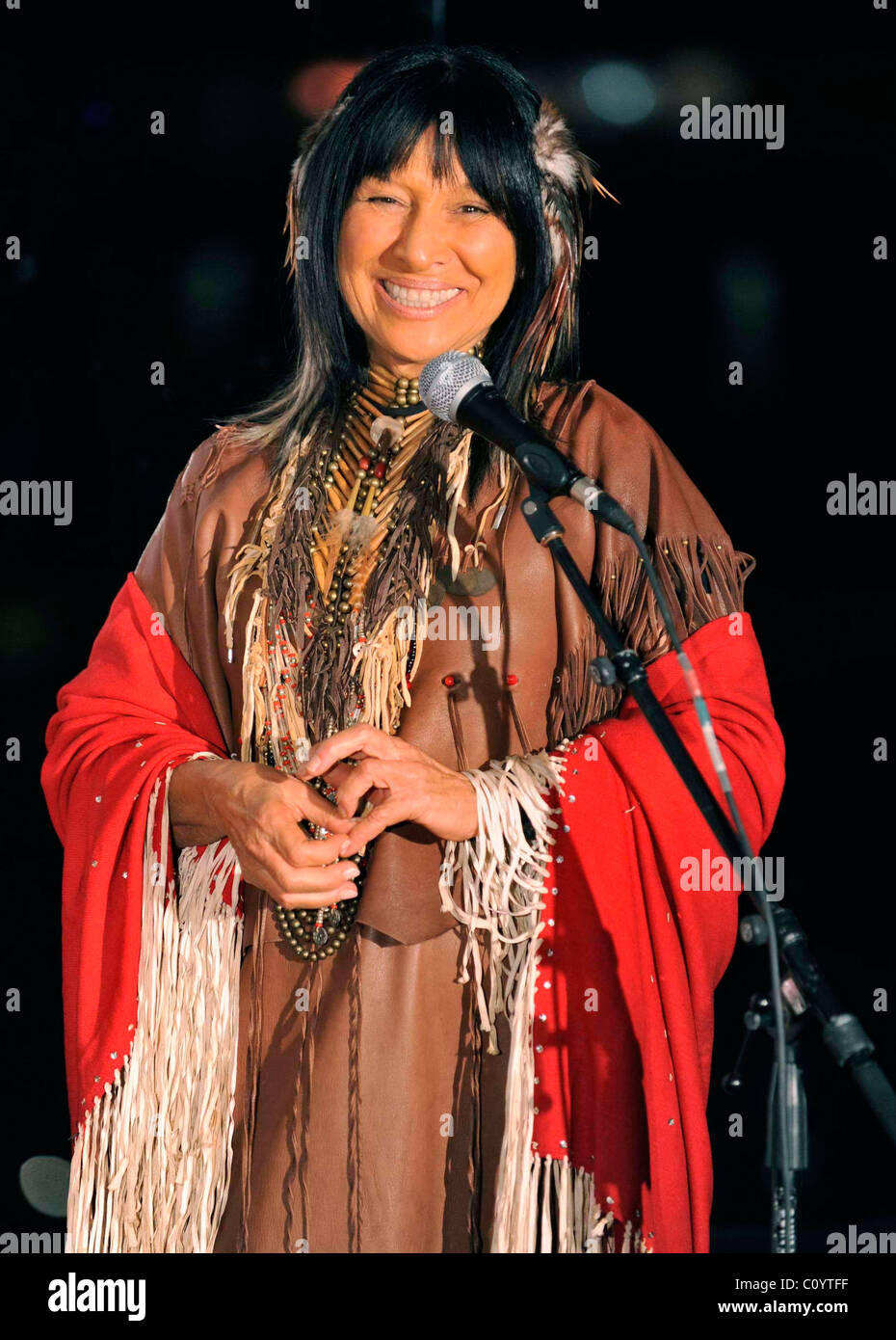 Buffy Sainte-Marie received the Lifetime Contribution to Aboriginal ...