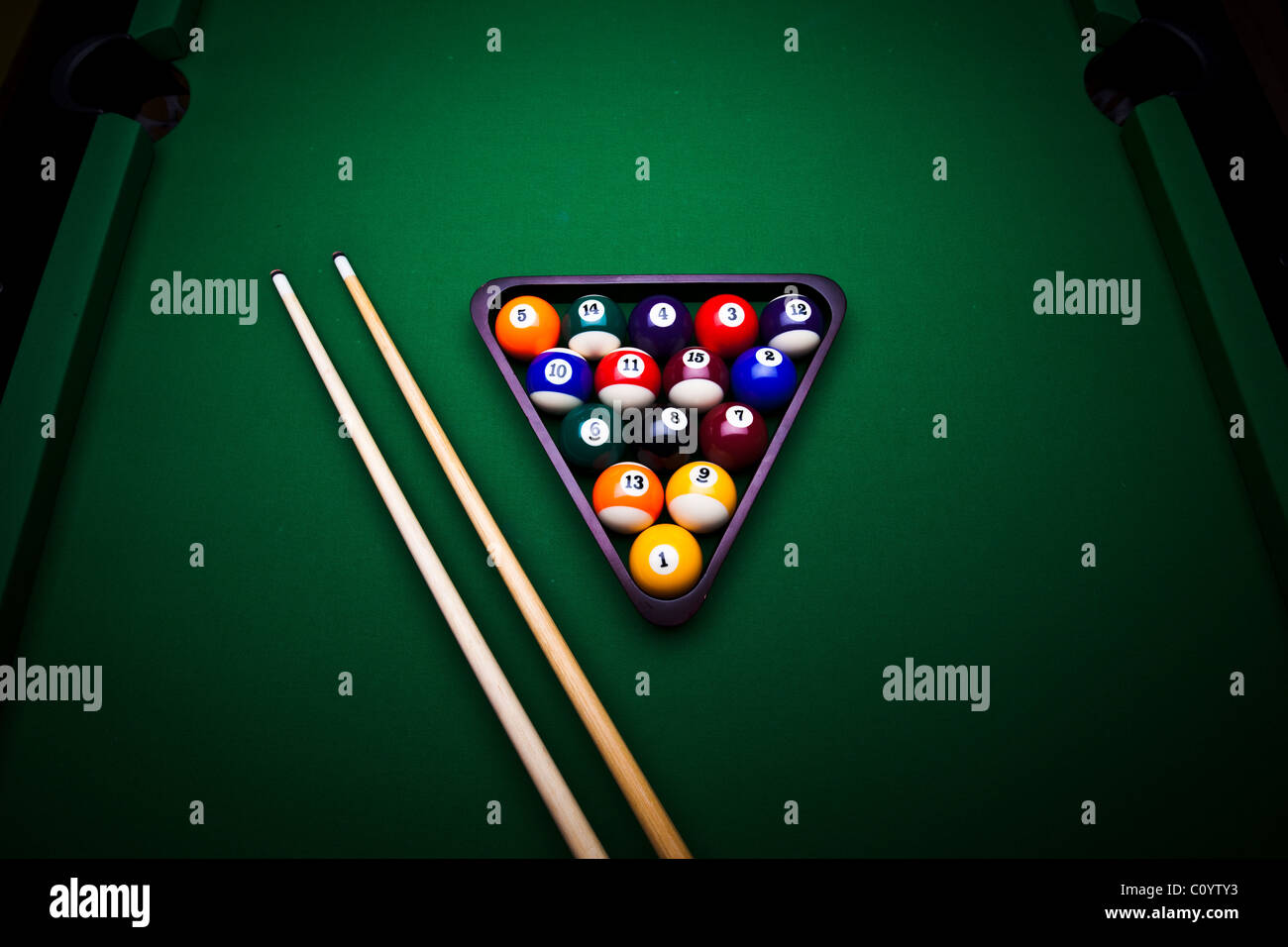 Striped pool balls hi-res stock photography and images - Alamy