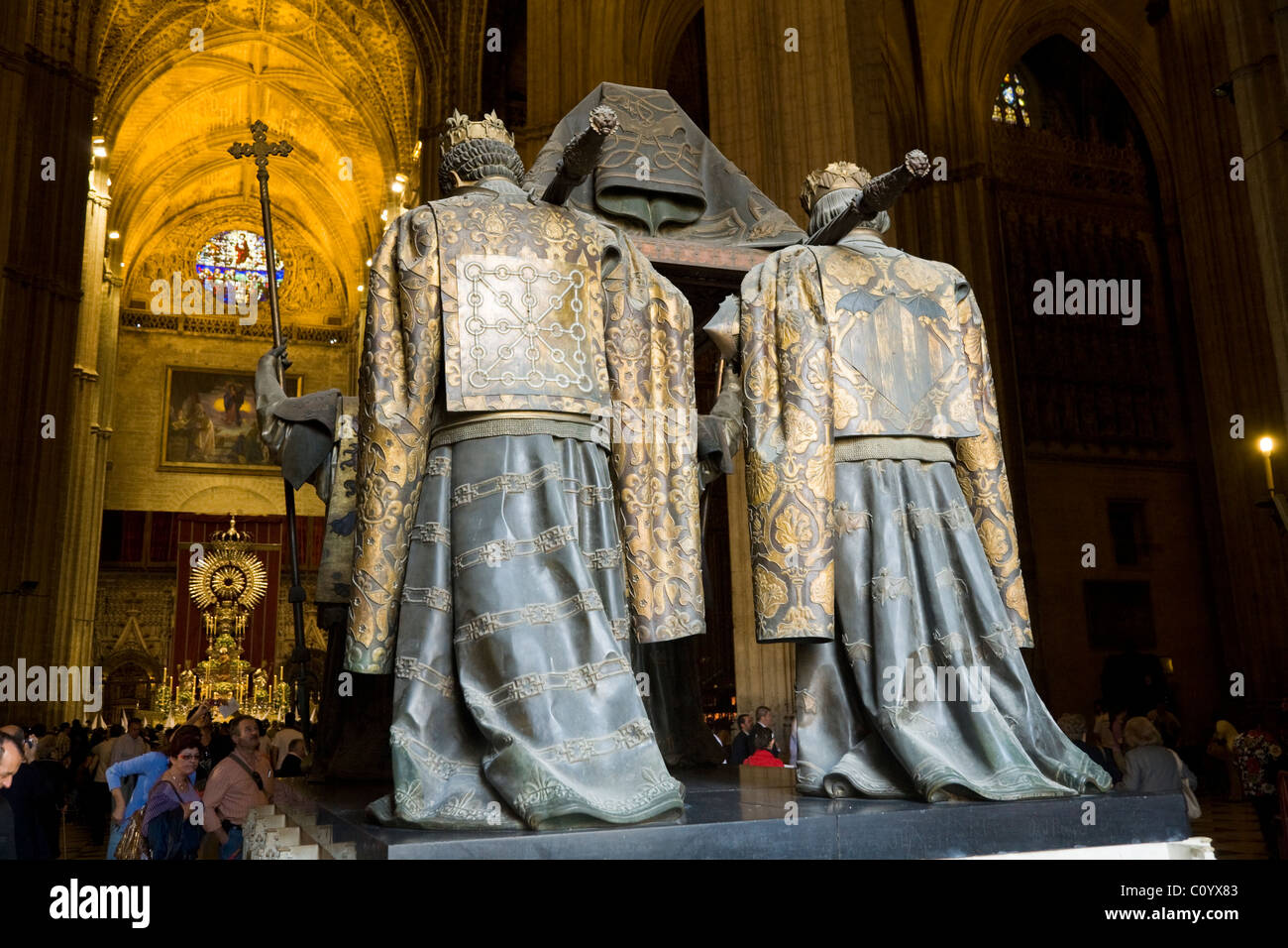 Tomb of Christopher Columbus & the interior and Altar of Seville ...