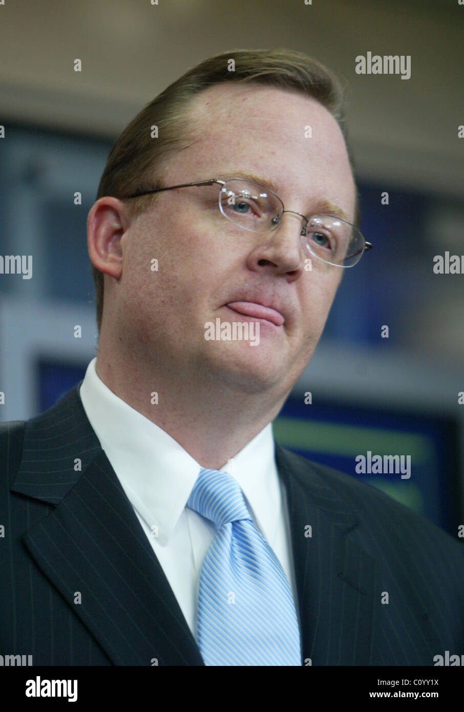 White House Press Secretary Robert Gibbs speaks during his first press ...