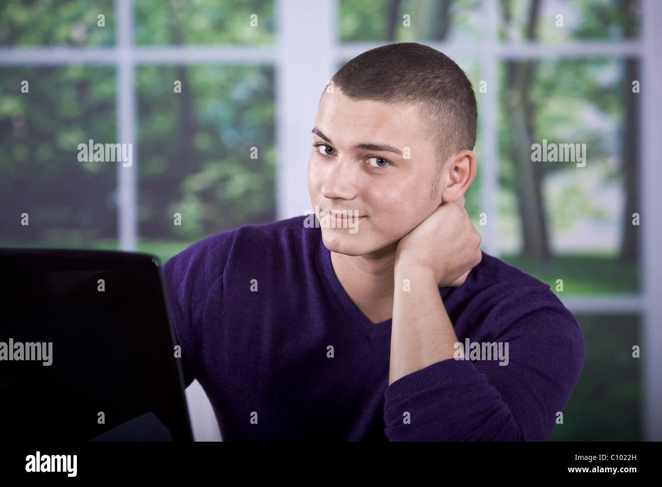 Worker laptop woods hi-res stock photography and images - Alamy