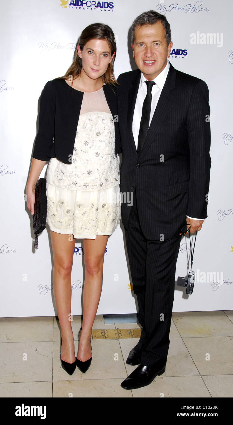 Mario testino 2008 hi-res stock photography and images - Alamy
