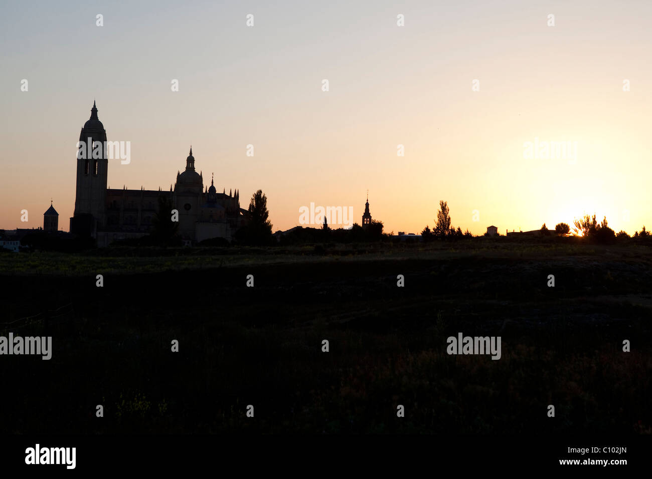 Back cathedral hi-res stock photography and images - Alamy