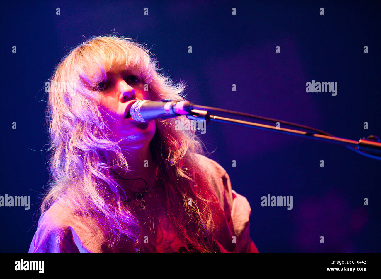 Ladyhawke, aka singer/songwriter Pip Brown Xfm Winter Wonderland 2008 ...