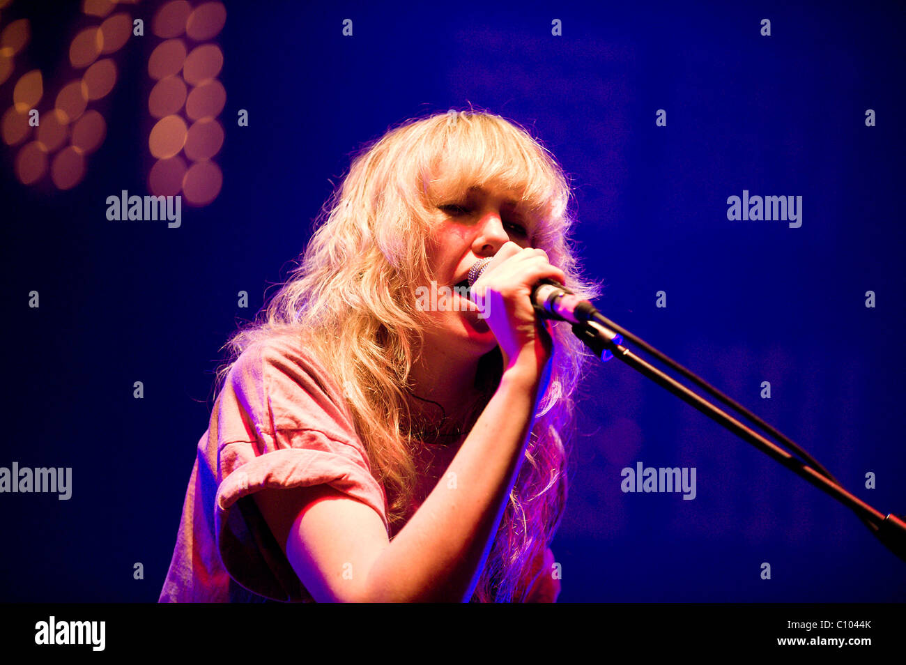 Ladyhawke, aka singer/songwriter Pip Brown Xfm Winter Wonderland 2008 ...