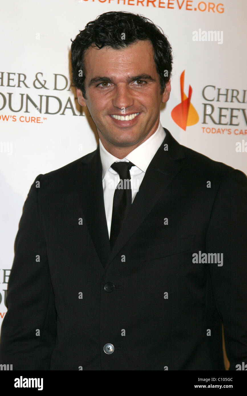 Tony Dovolani The Fourth Annual 'Making Magic Happen' Gala for the ...