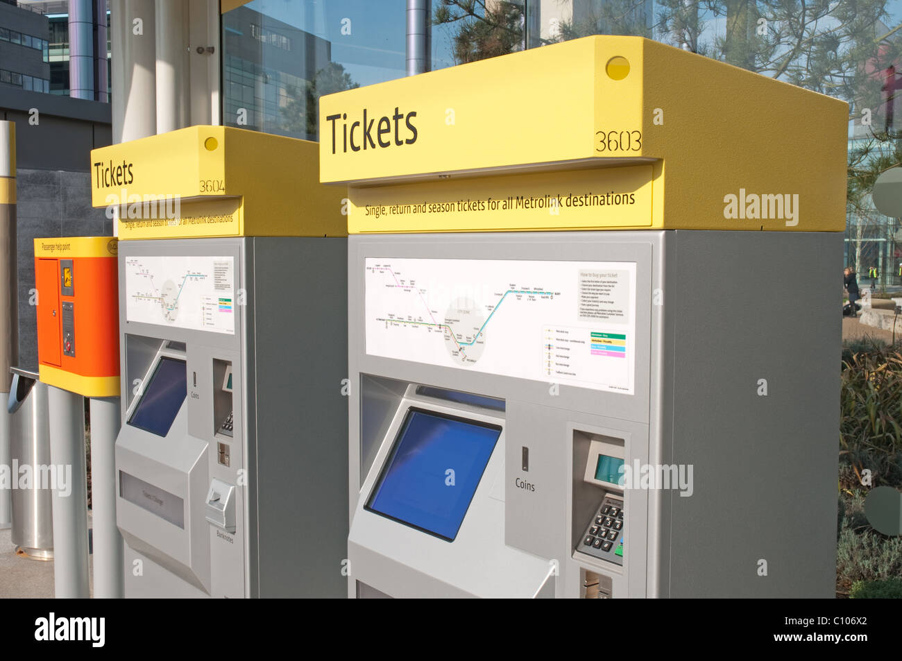 Metrolink Ticket Machines High Resolution Stock Photography and Images ...