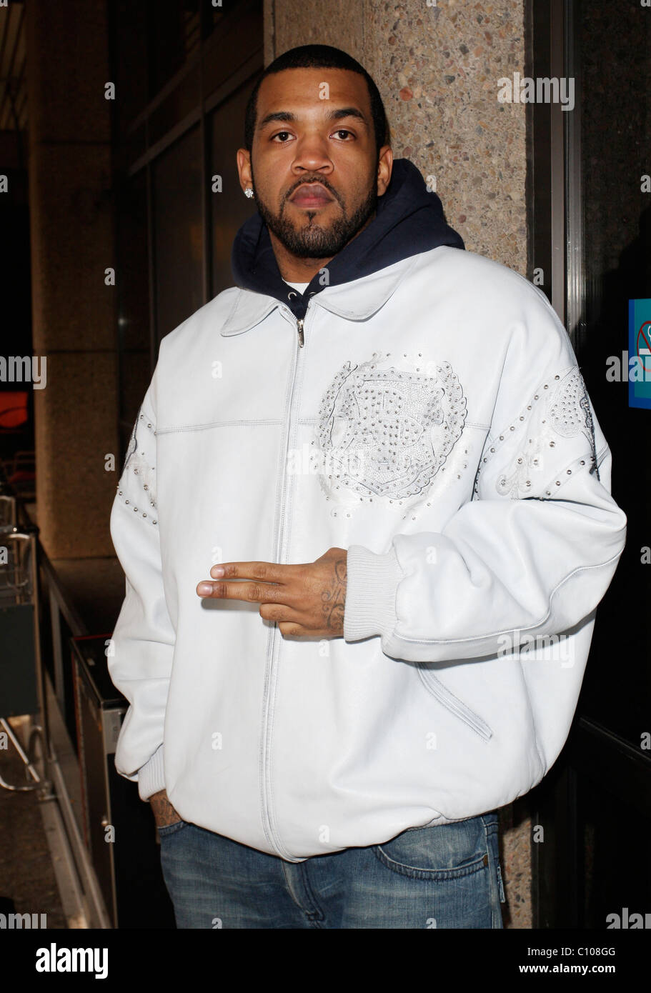 Lloyd Banks arriving at Salt Lake City Airport for the 2009 Sundance ...