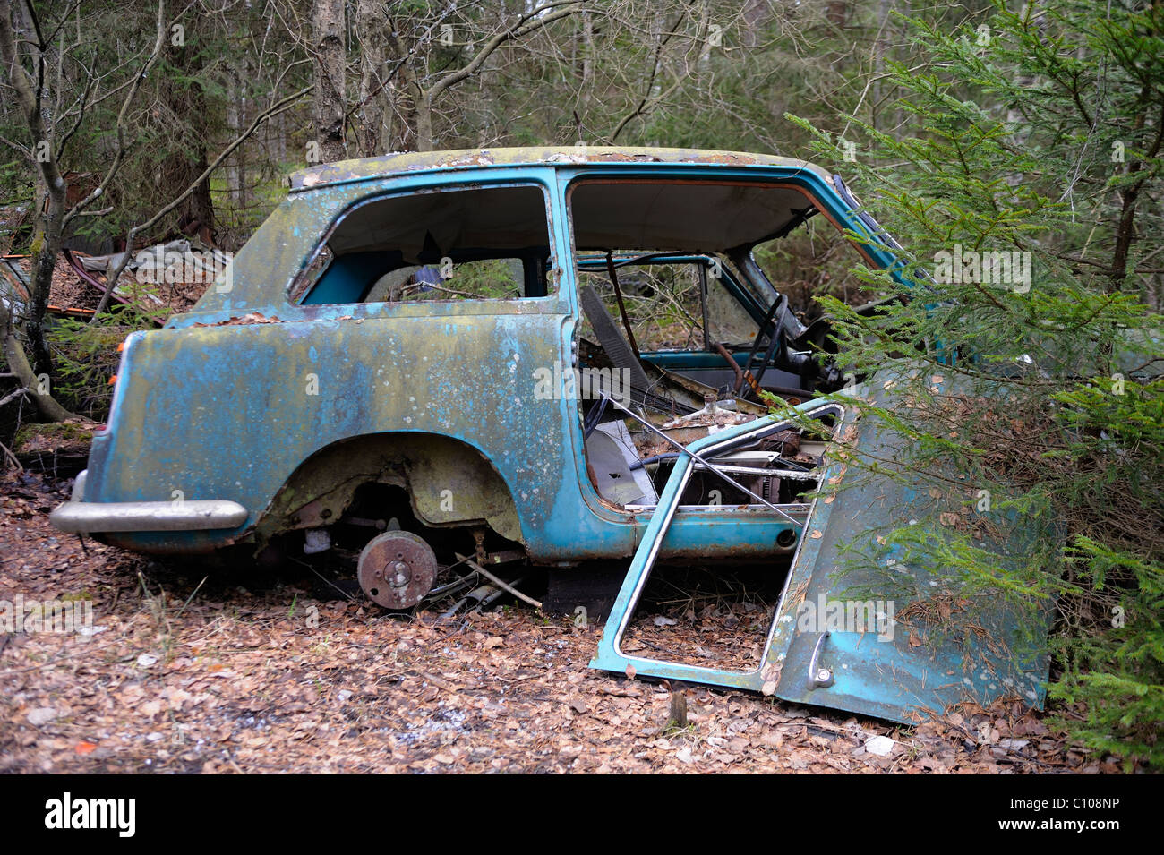 Dilapidated Cars High Resolution Stock Photography and Images - Alamy