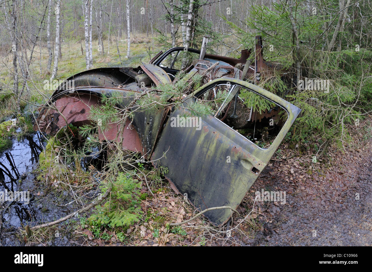 Dilapidated Cars High Resolution Stock Photography and Images - Alamy