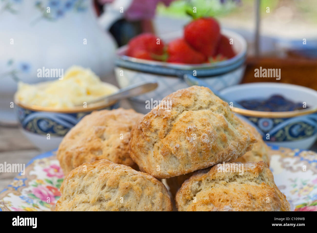 Traditional cream tea with scones Stock Photo - Alamy