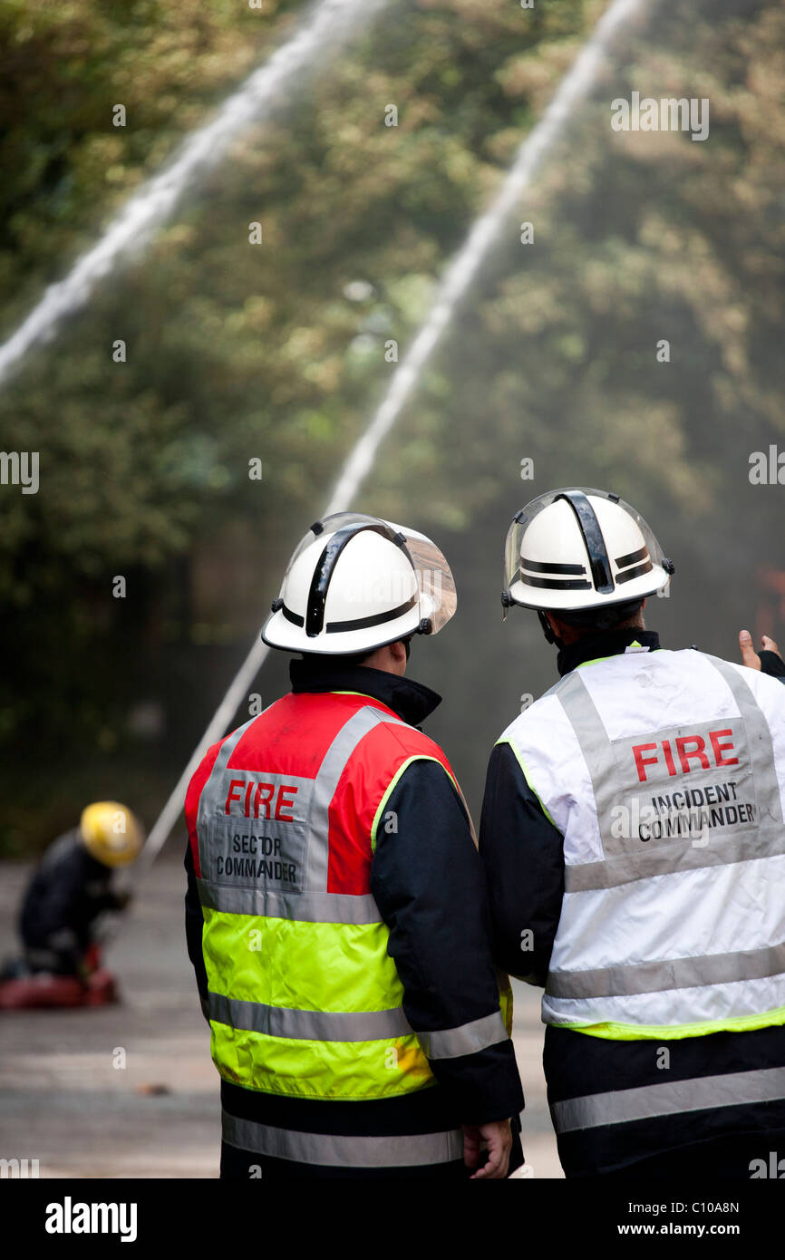 building on fire Stock Photo - Alamy