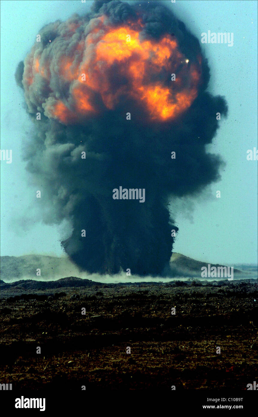 Bom explosion hi-res stock photography and images - Alamy
