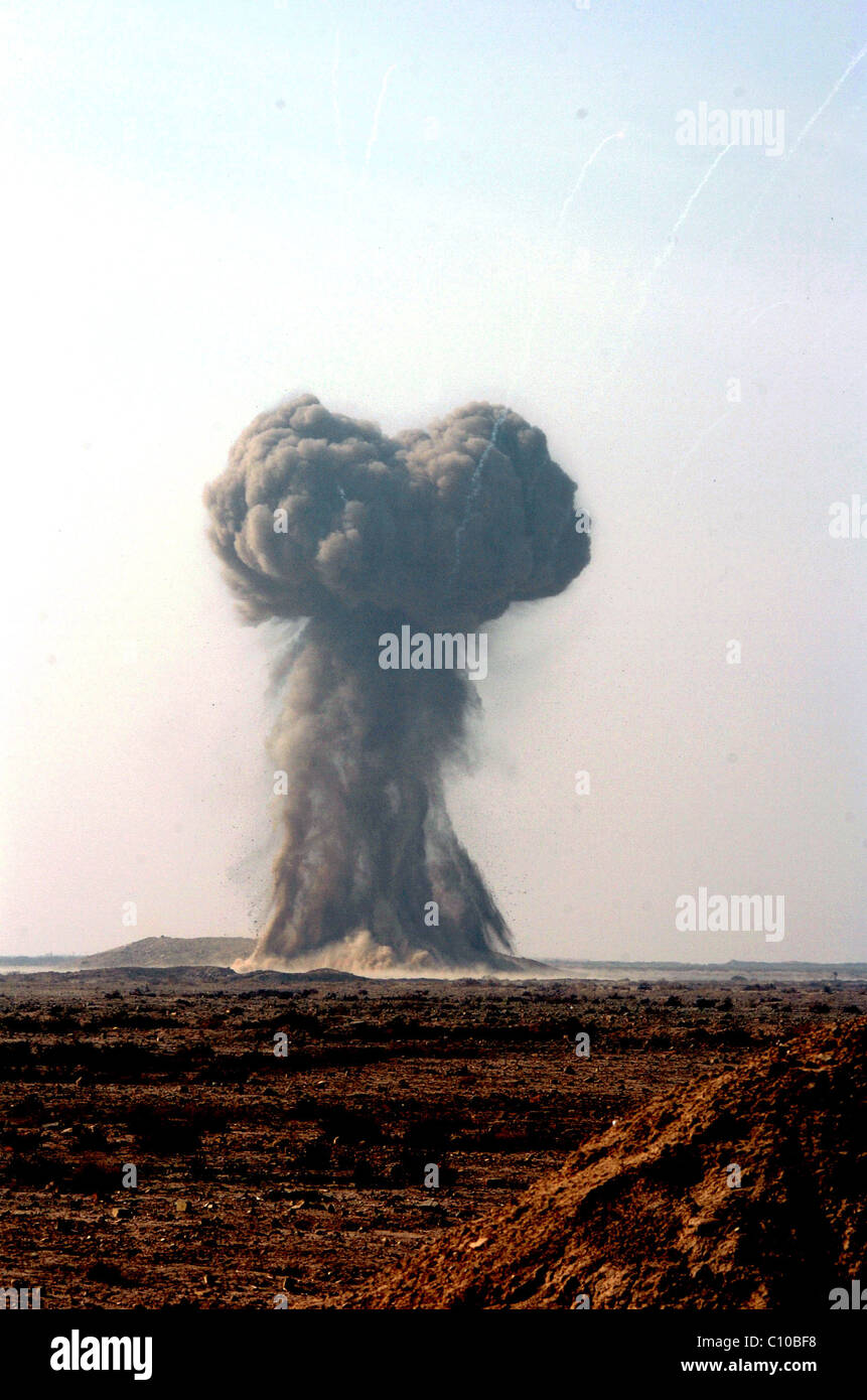 Bom explosion hi-res stock photography and images - Alamy