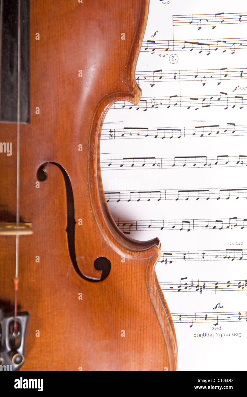 Part violin note record hi-res stock photography and images - Alamy