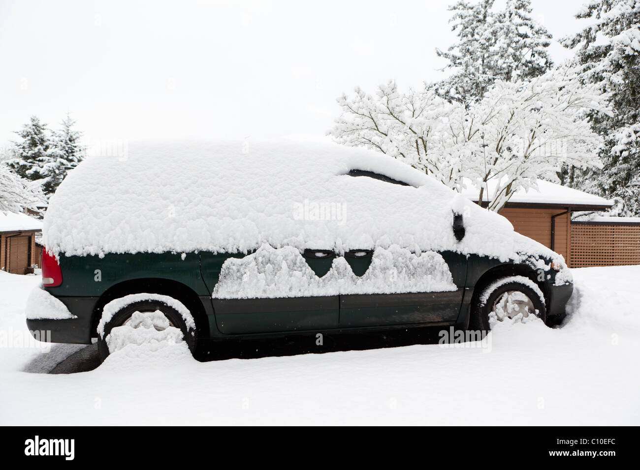 Dodge caravan minivan hi-res stock photography and images - Alamy