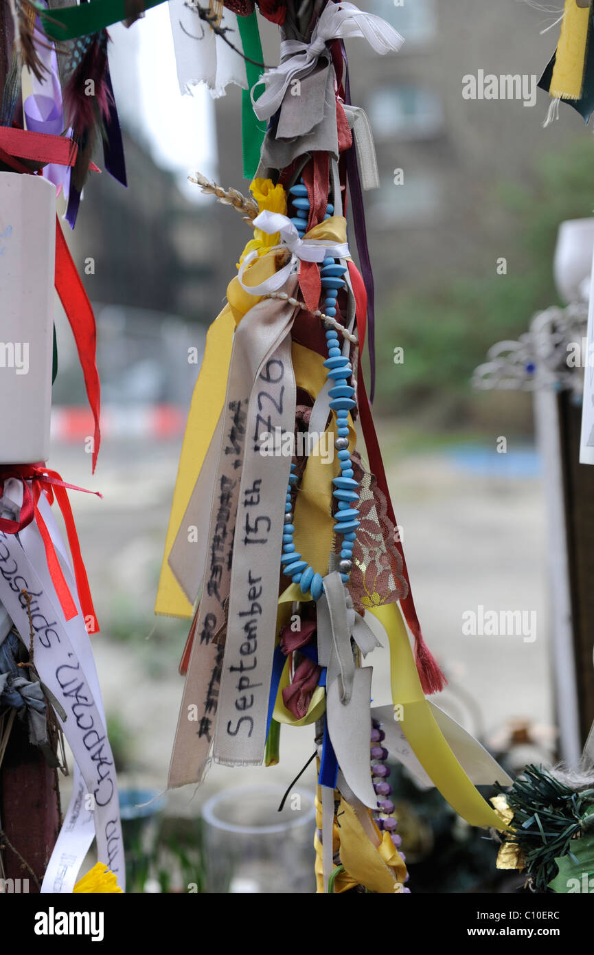 Crossbones graveyard london hi-res stock photography and images - Alamy