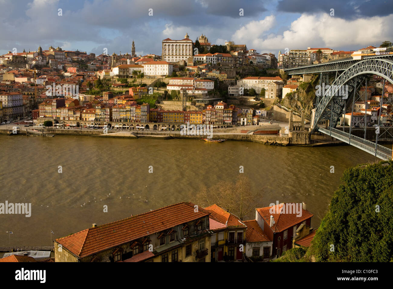 Cais ribeira hi-res stock photography and images - Alamy