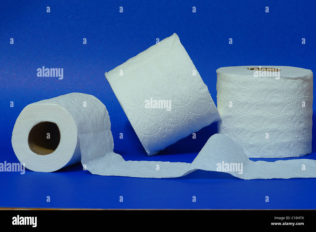 Papier de toilette hi-res stock photography and images - Alamy