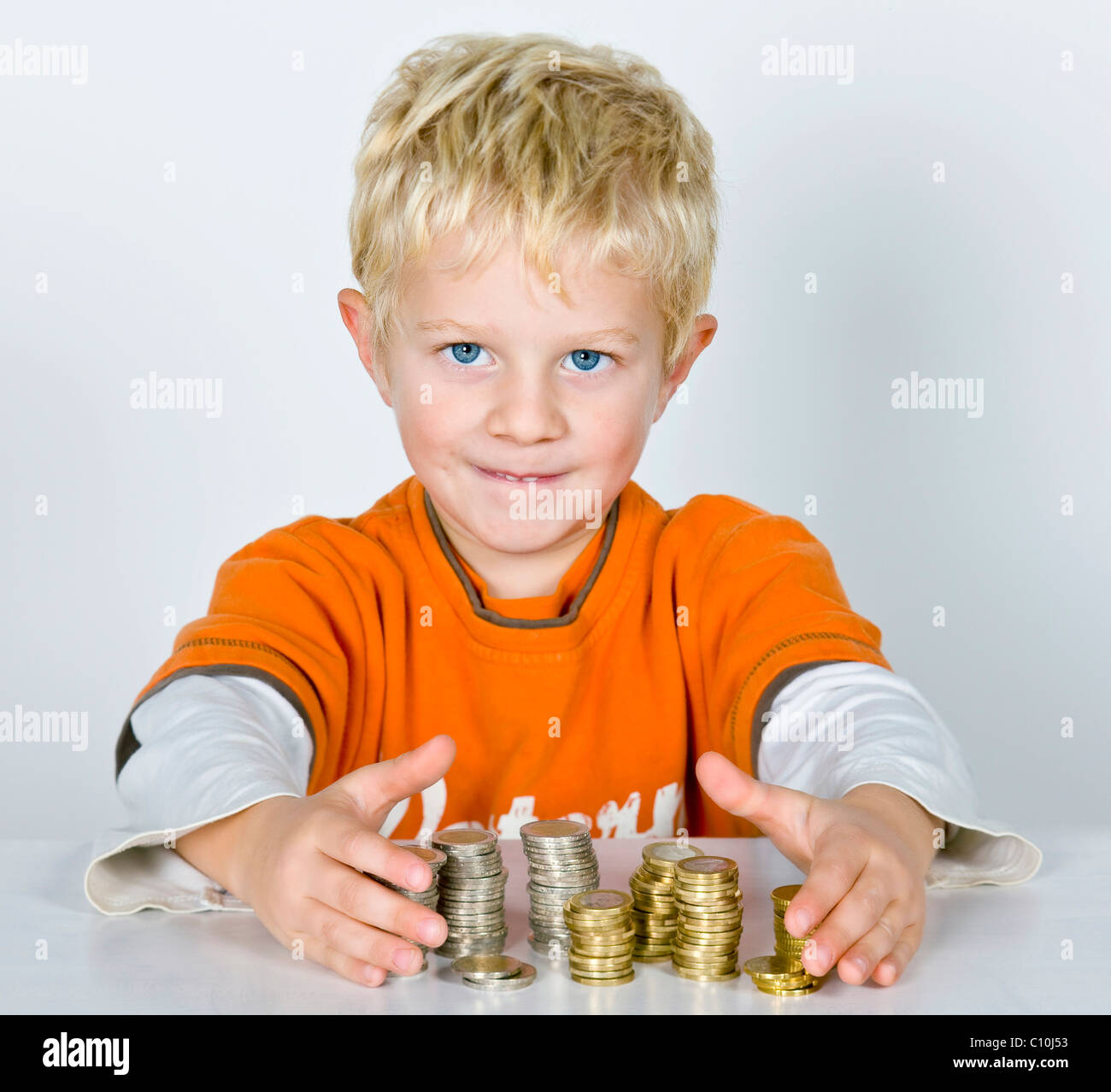 Stacks of money hi-res stock photography and images - Alamy