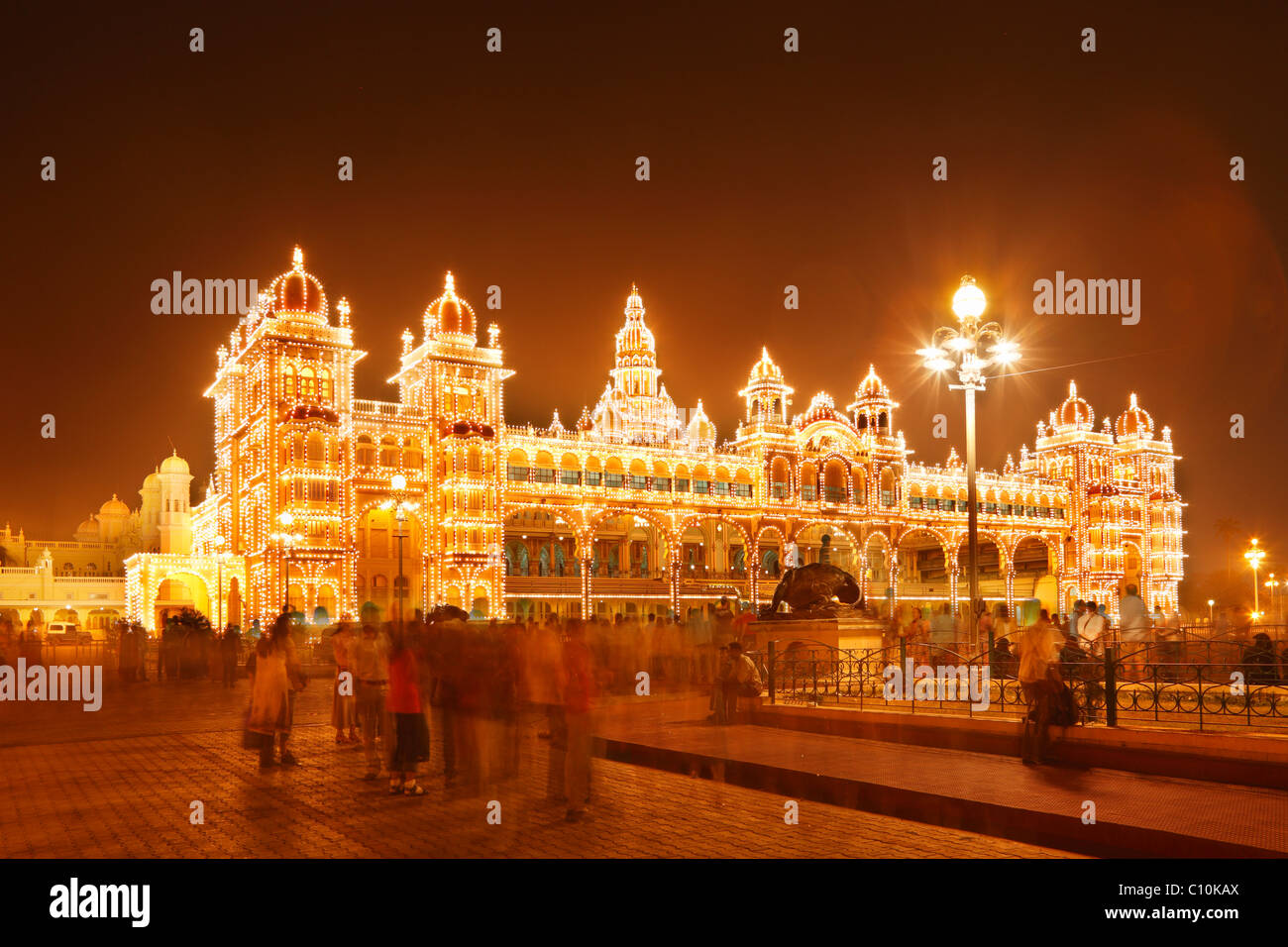 Maharaja's Palace, Mysore Palace, Amba Vilas, illumination on a Sunday ...