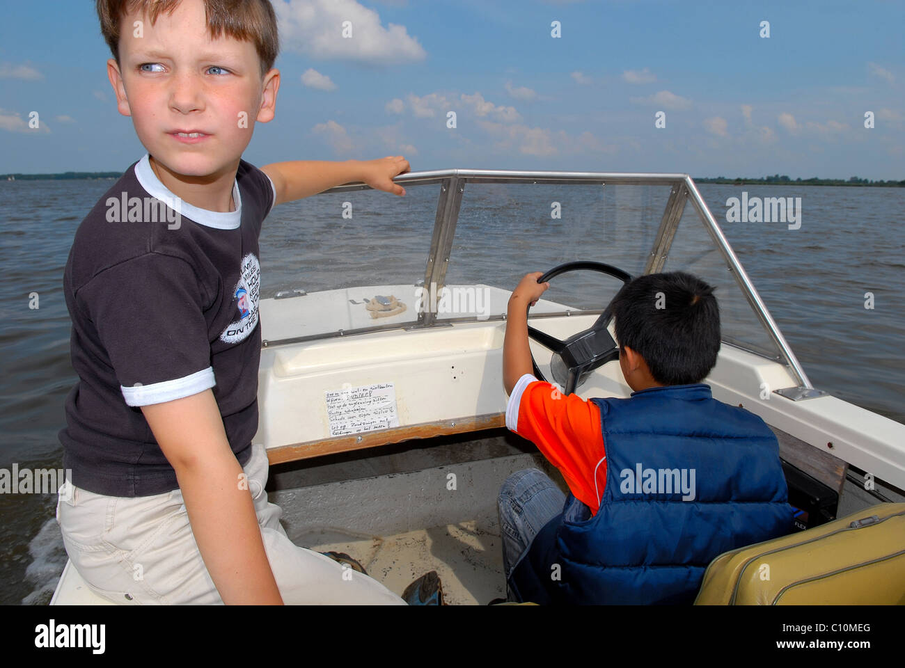 Two dutch boys hi-res stock photography and images - Alamy