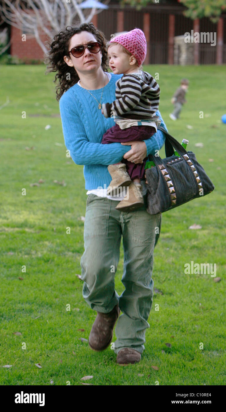 Sara Gilbert and daughter Sawyer enjoy a day out at Beverly Hills park ...