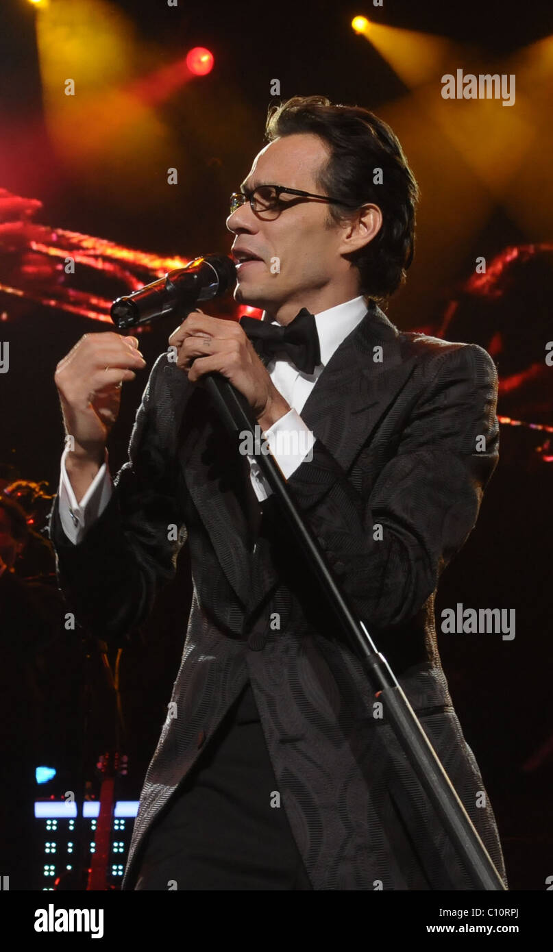 Marc Anthony performing in concert at Madison Square Garden New York ...