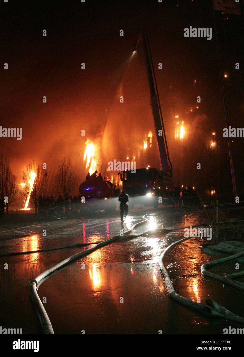 FIRE WRECKS HOTEL AT GRAND OPENING This is the dramatic moment a swanky ...