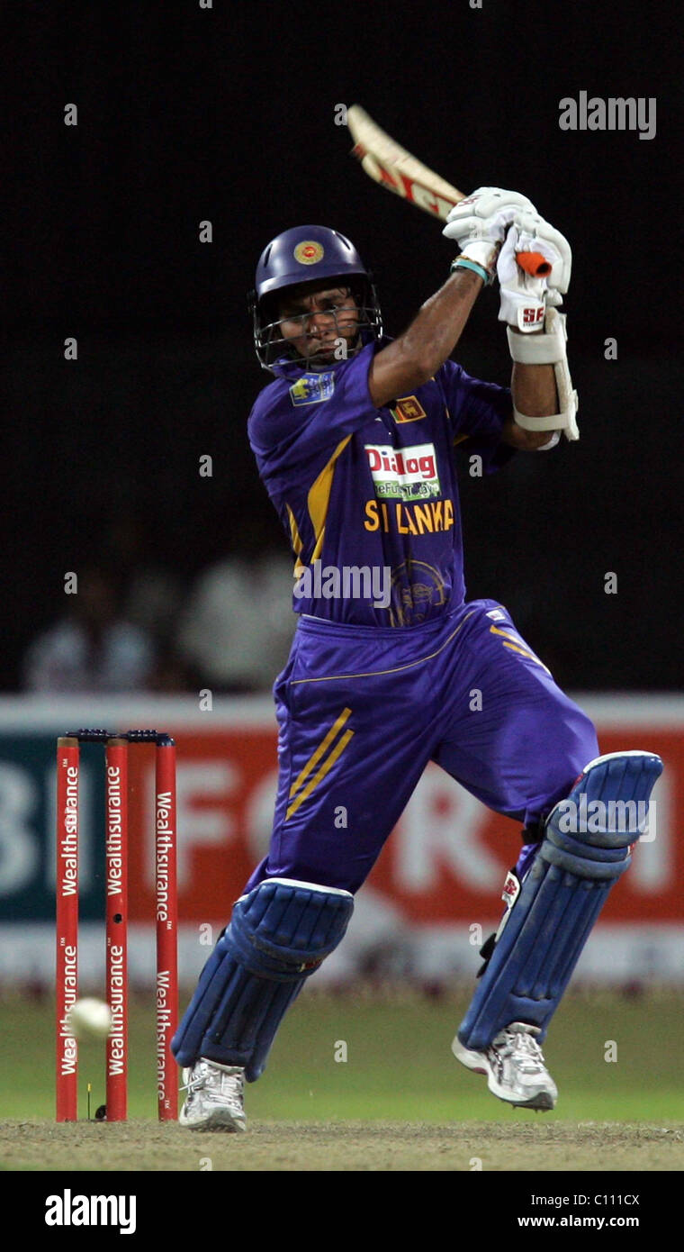 Sri lanka cricket team captain hi-res stock photography and images - Alamy