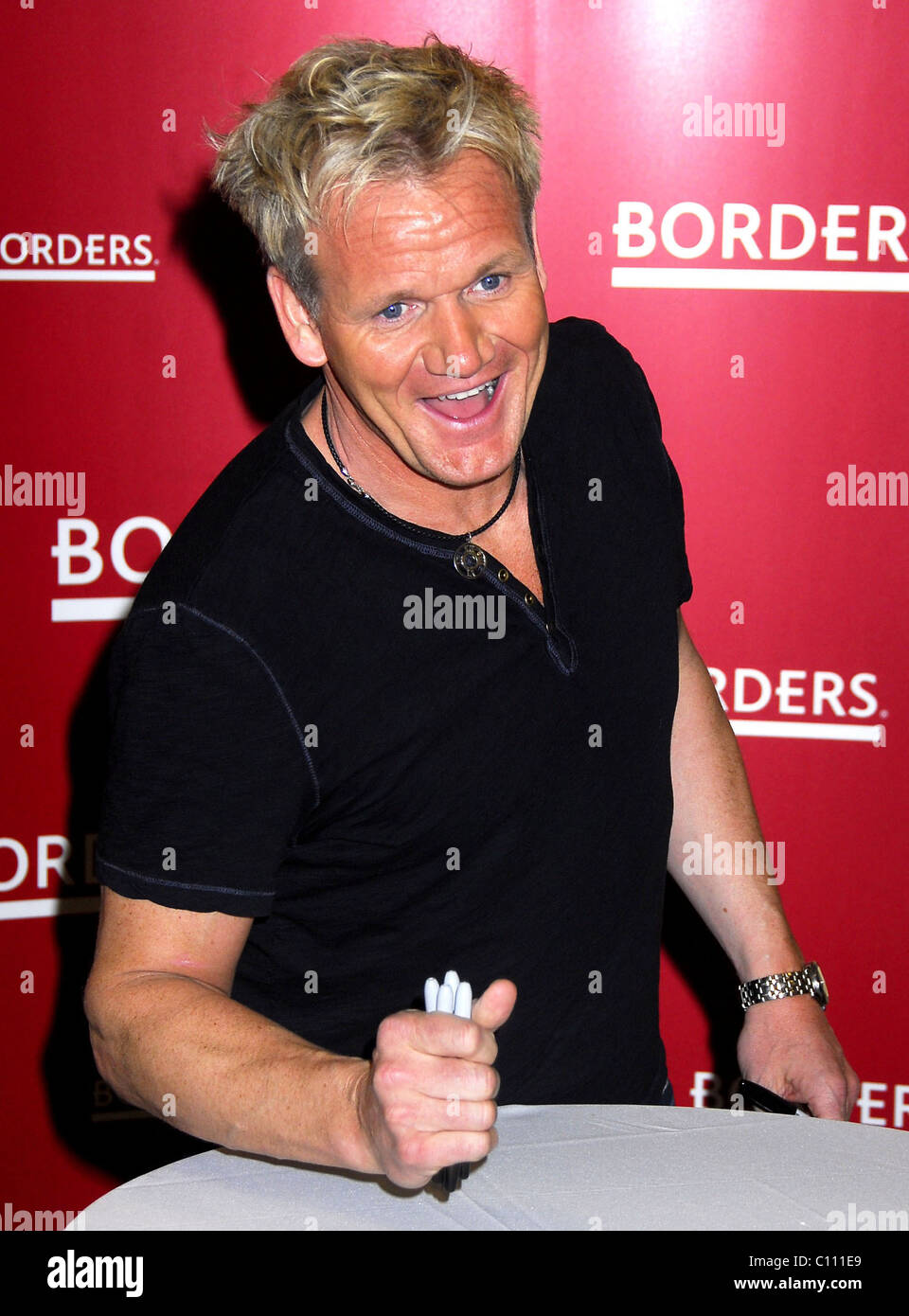 Gordon Ramsay signing his new book 'Gordon Ramsey's Healthy Appetite ...