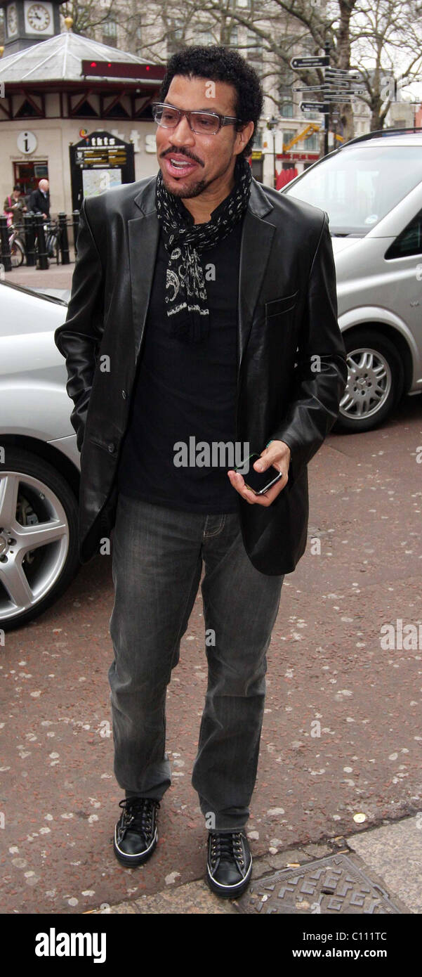 Lionel Ritchie leaving Capital Radio studios in Leicester Square London ...