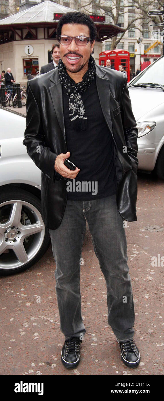 Lionel Ritchie leaving Capital Radio studios in Leicester Square London ...