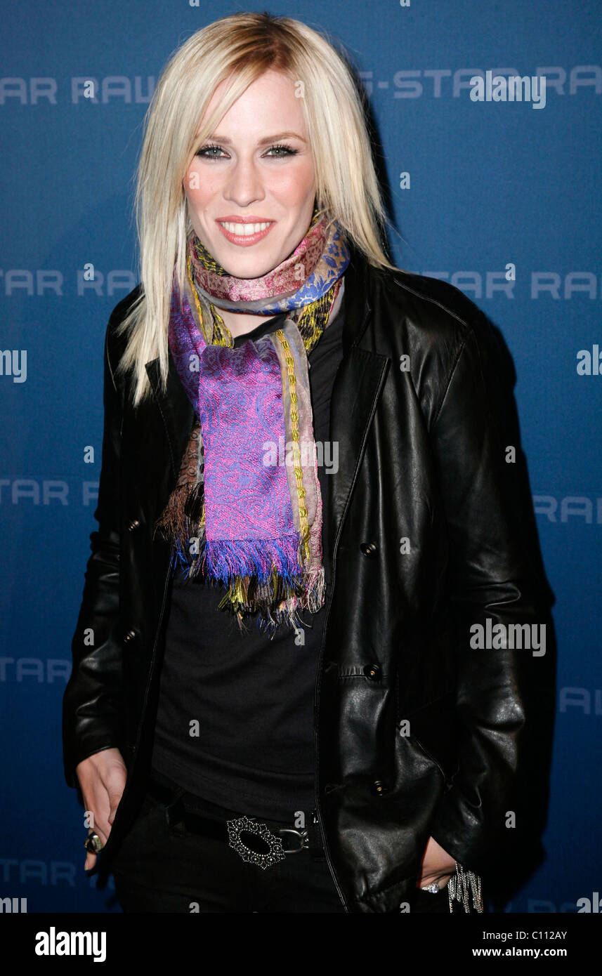 Natasha bedingfield and matthew robinson hi-res stock photography and ...