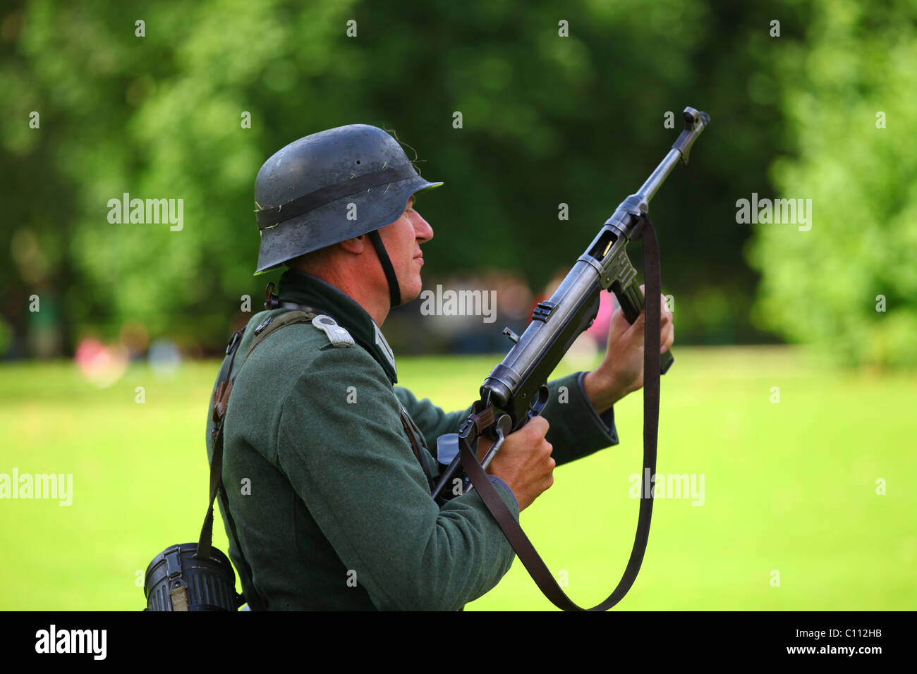 German machine gun ww2 hi-res stock photography and images - Alamy