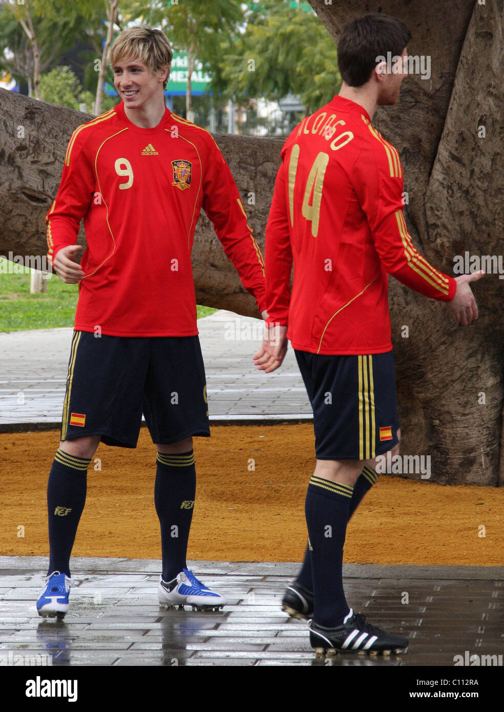 Xabi Alonso and Pepe Reina members of the Spanish football team film an ...