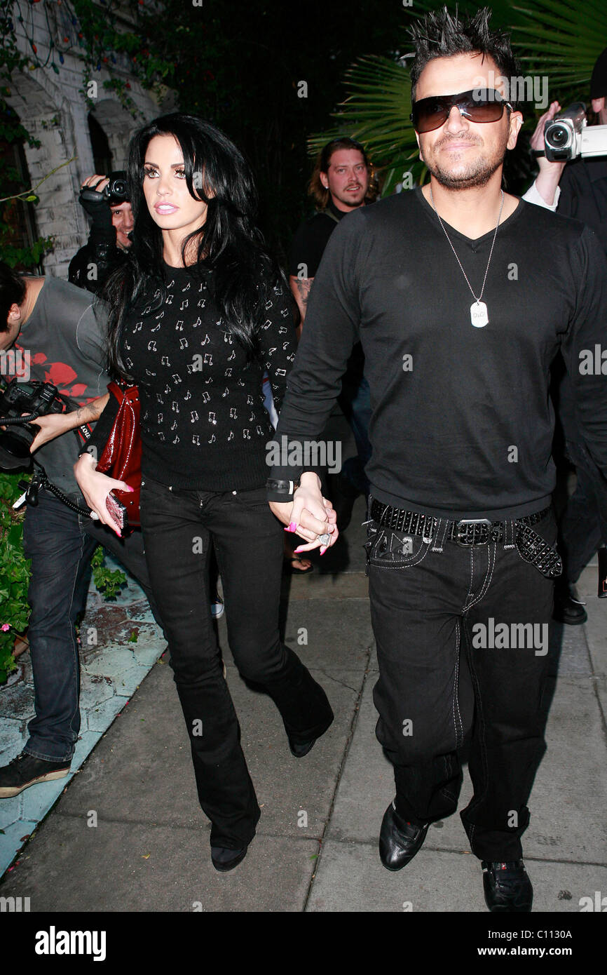 Katie Price aka Jordan and Peter Andre having a late lunch at the Ivy ...