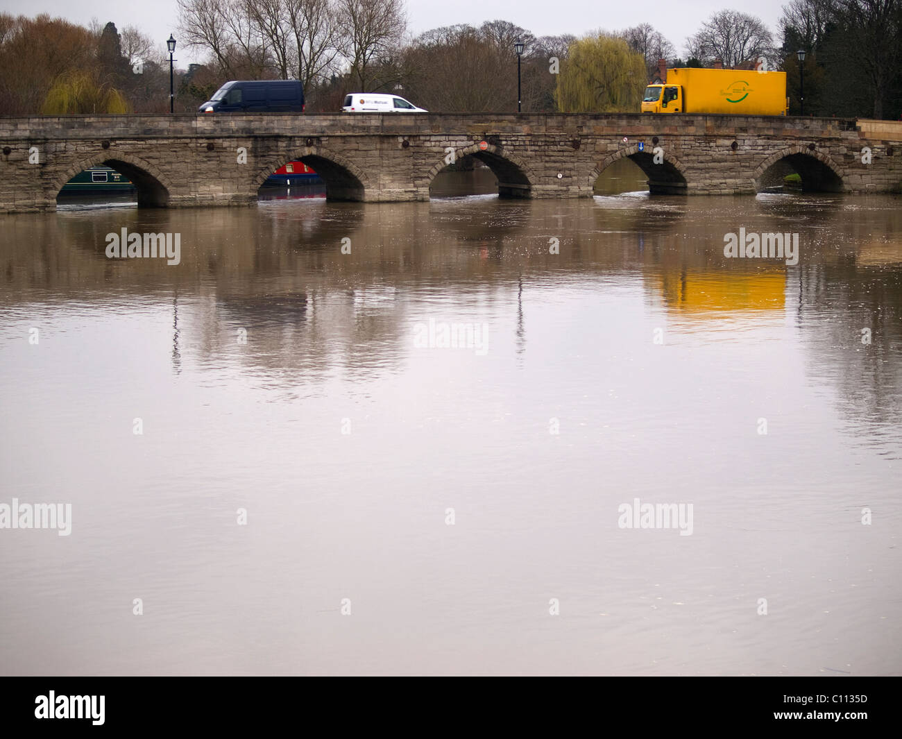 Traffic on bridge over the Avon Stock Photo - Alamy