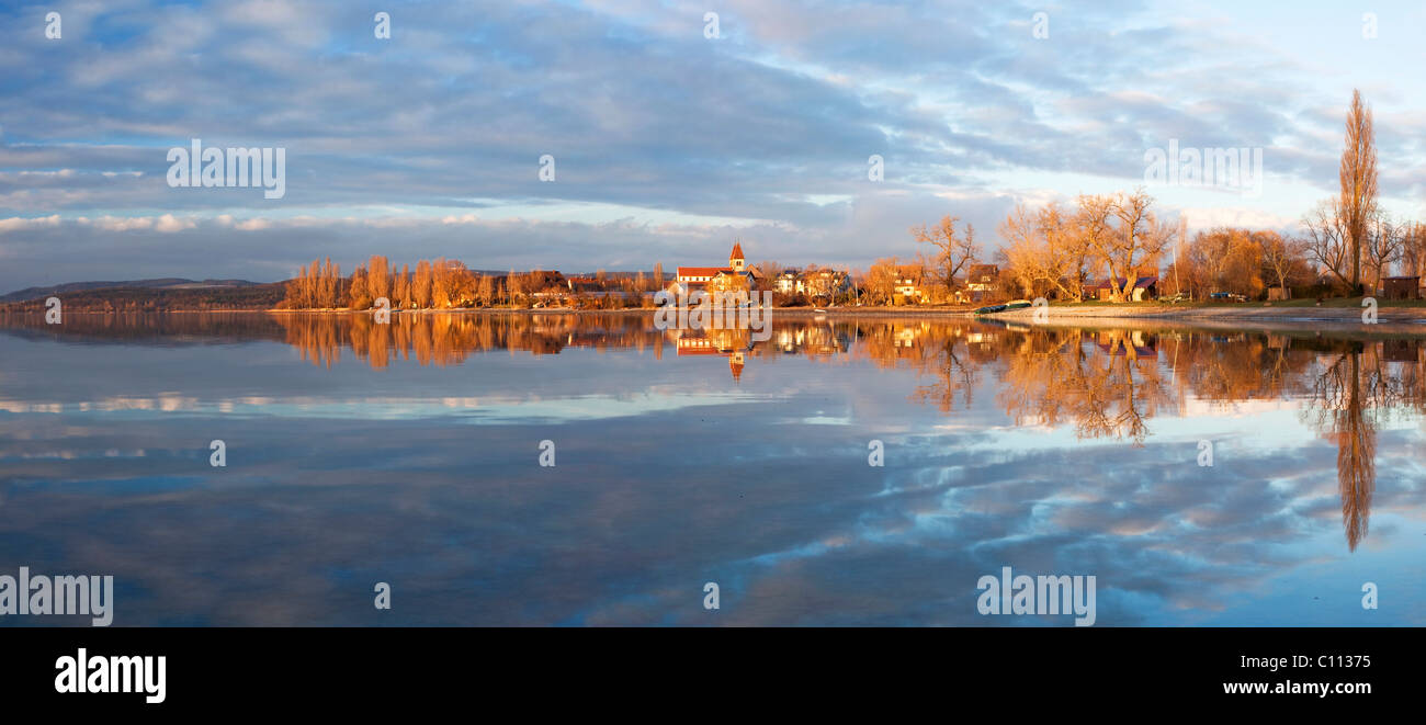 View on Lake Ganedensee with a view on Reichenau island on Lake ...