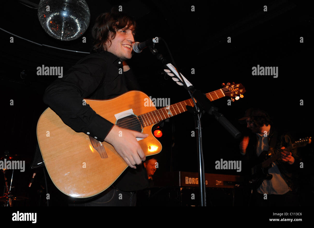 James walsh secret gig hi-res stock photography and images - Alamy
