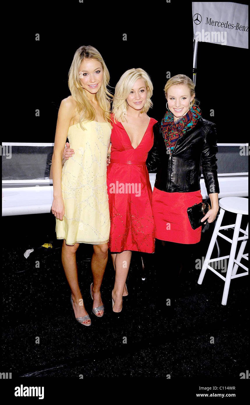 Katrina Bowden, Kellie Pickler and Kristen Bell Mercedes-Benz IMG New ...