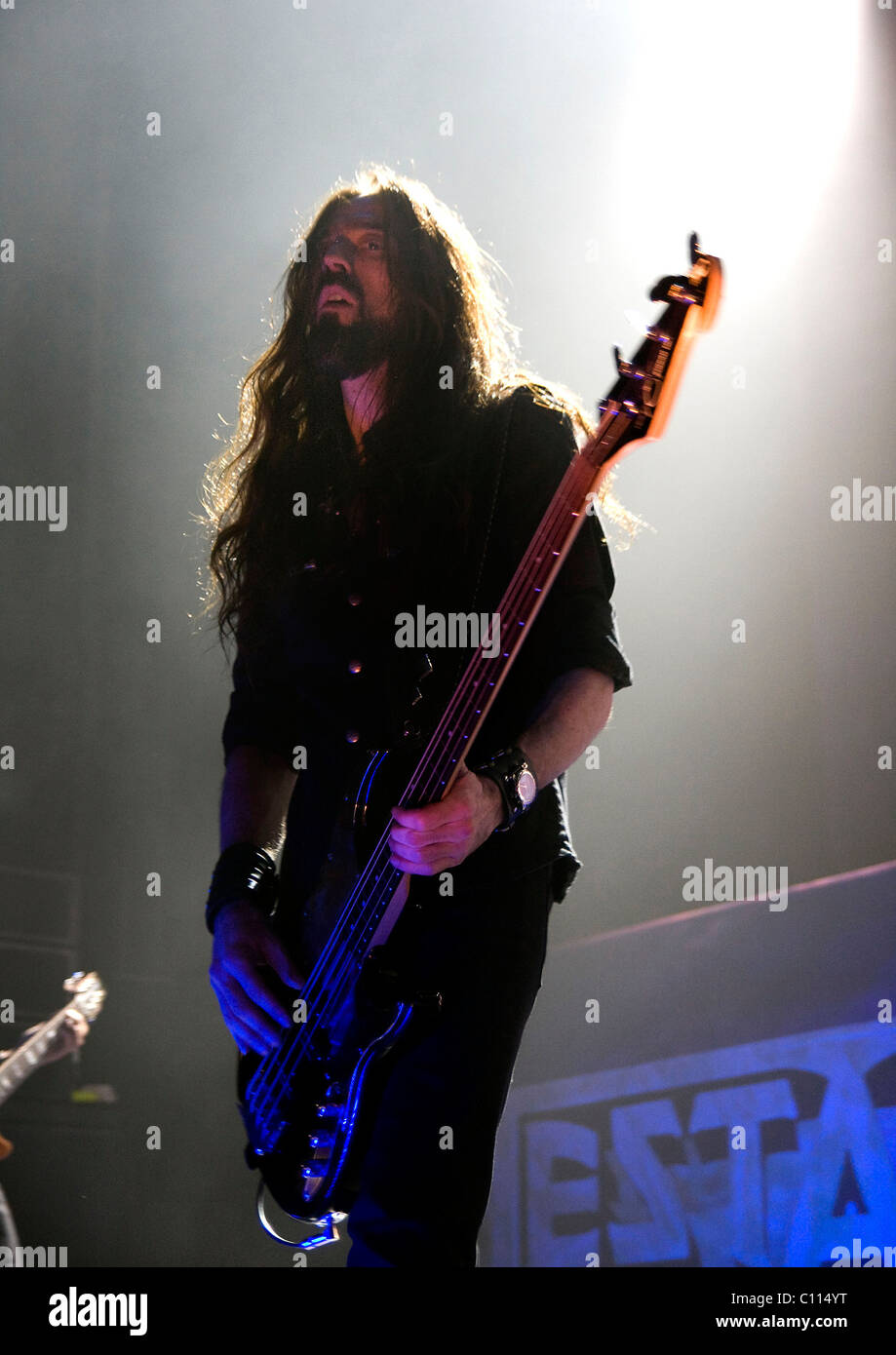 Greg Christian of Testament performing at Manchester Apollo Manchester ...