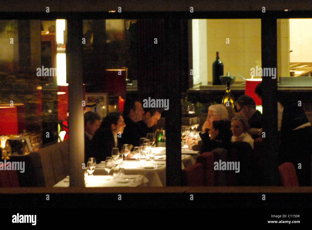 Steve Martin, Jean Reno and guests have dinner at Grill Royal ...