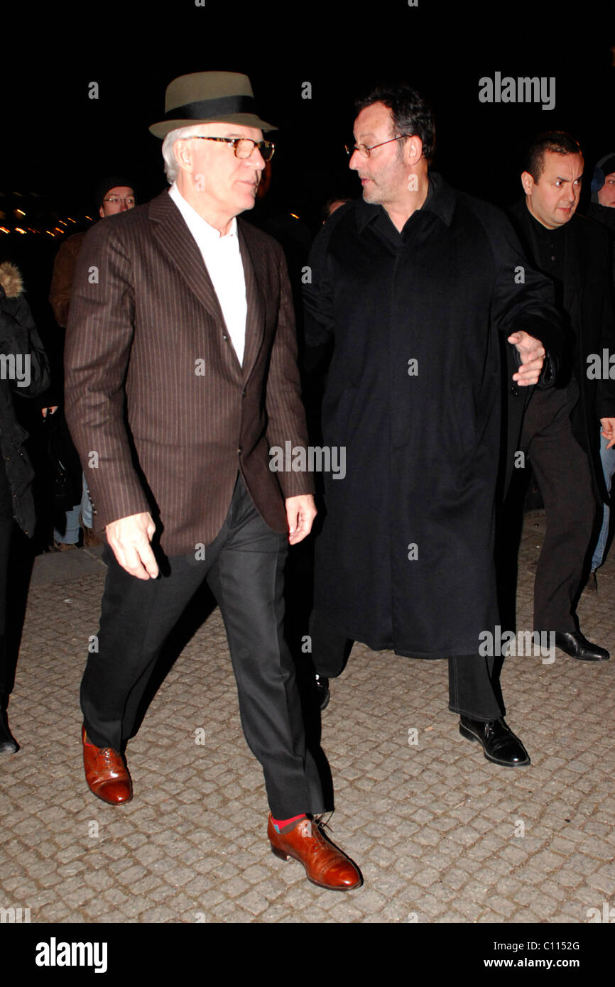 Jean reno and steve martin hi-res stock photography and images - Alamy