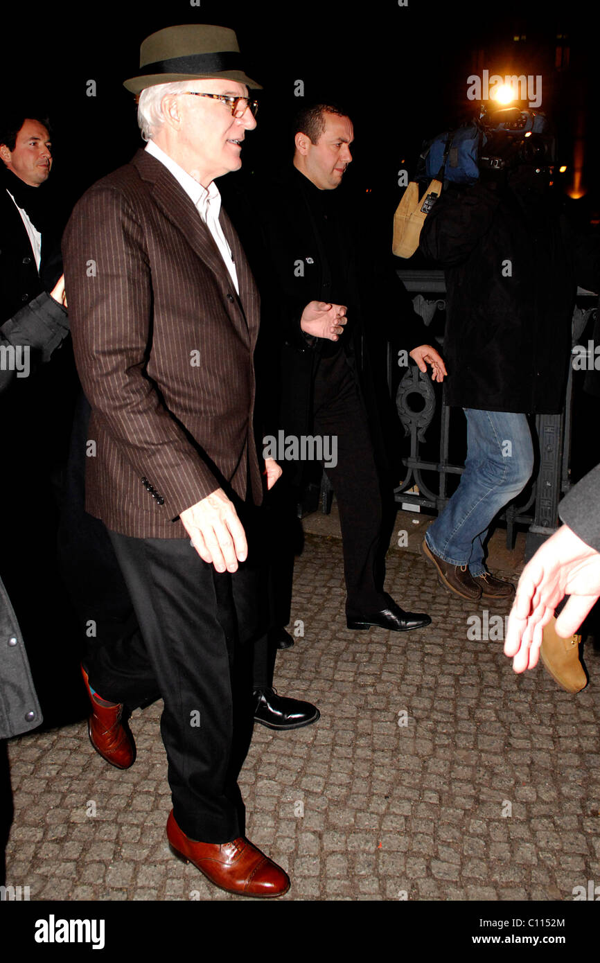 Steve Martin, Jean Reno leaving Grill Royal restaurant on ...