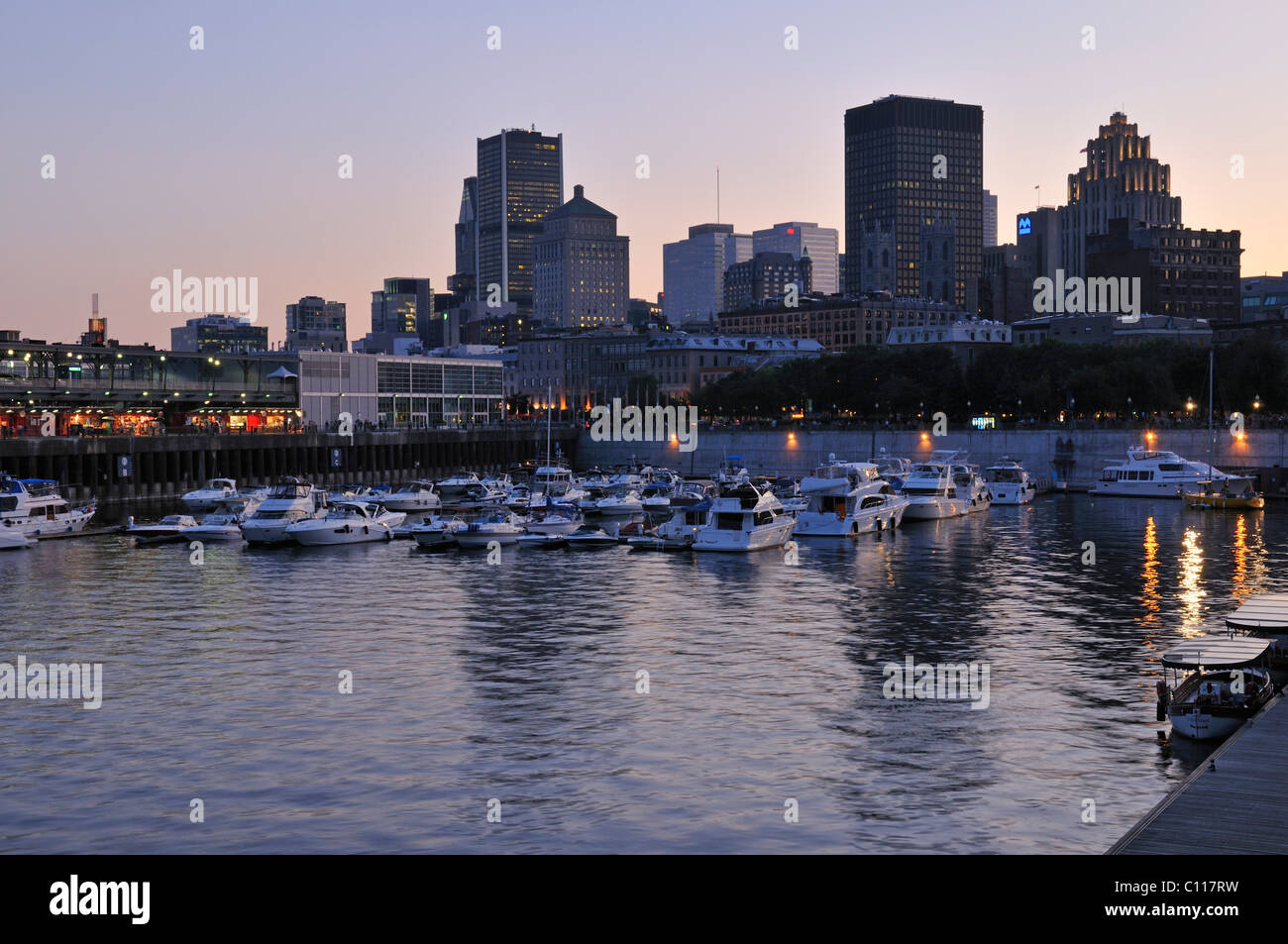 Montreal canada skyline hi-res stock photography and images - Alamy